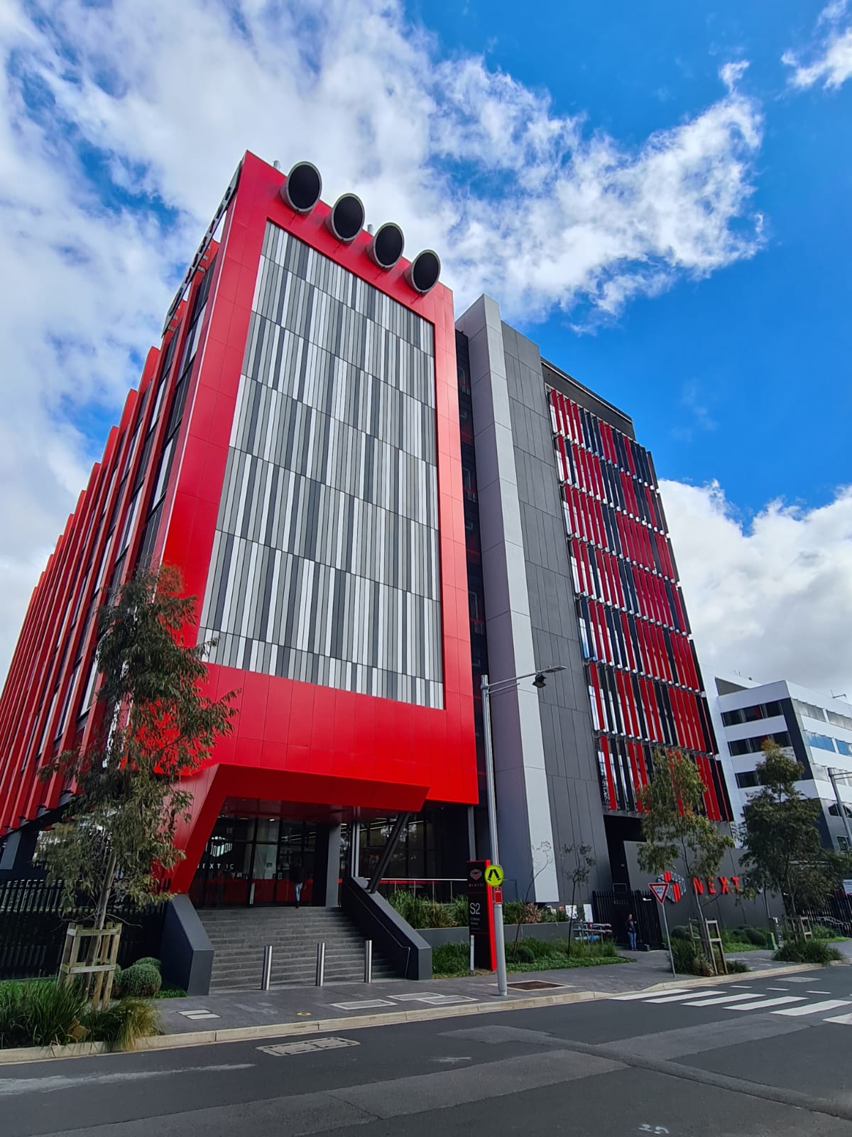 NEXTDC Macquarie Park Data Center – Cladding | Fairview